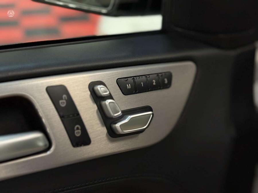 White Mercedes-Benz GLE 350 2016 in Vilnius, with an engine capacity of 2.99 L and mileage of 93 thousand km for 33990 €, photo 14 on AUTOMOTO.COM.LV