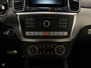 White Mercedes-Benz GLE 350 2016 in Vilnius, with an engine capacity of 2.99 L and mileage of 93 thousand km for 33990 €, photo 26 on AUTOMOTO.COM.LV