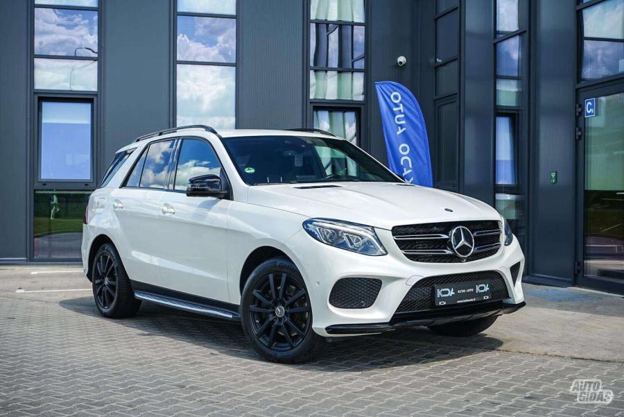 White Mercedes-Benz GLE 350 2016 in Kaunas, with an engine capacity of 3.00 L and mileage of 227 thousand km for 24950 €, photo 1 on AUTOMOTO.COM.LV