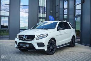 White Mercedes-Benz GLE 350 2016 in Kaunas, with an engine capacity of 3.00 L and mileage of 227 thousand km for 24950 €, photo 3 on AUTOMOTO.COM.LV