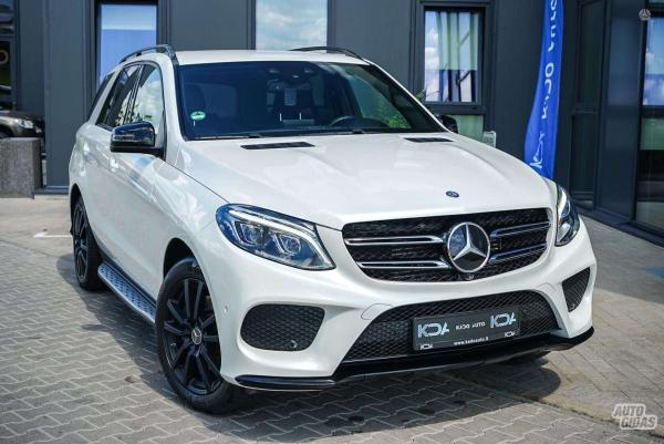 White Mercedes-Benz GLE 350 2016 in Kaunas, with an engine capacity of 3.00 L and mileage of 227 thousand km for 24950 €, photo 3 on AUTOMOTO.COM.LV