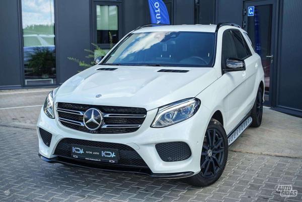 White Mercedes-Benz GLE 350 2016 in Kaunas, with an engine capacity of 3.00 L and mileage of 227 thousand km for 24950 €, photo 5 on AUTOMOTO.COM.LV