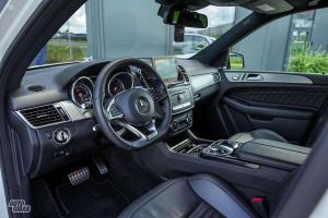 White Mercedes-Benz GLE 350 2016 in Kaunas, with an engine capacity of 3.00 L and mileage of 227 thousand km for 24950 €, photo 25 on AUTOMOTO.COM.LV