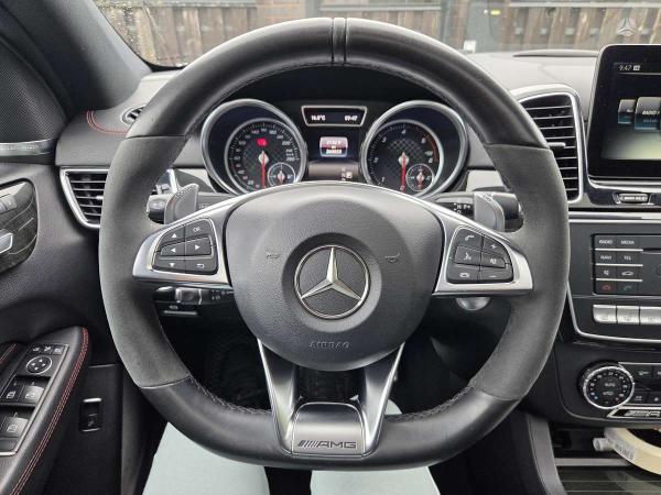 Balts Mercedes-Benz GLE 350 2016 Šauļi, ar dzinēja tilpumu 3.00 L un nobraukumu 361 tūkst. km par 26000 €, foto 6 vietnē AUTOMOTO.COM.LV