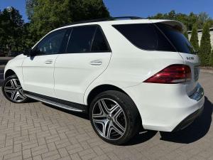 Balts Mercedes-Benz GLE 350 2016 Šauļi, ar dzinēja tilpumu 3.50 L un nobraukumu 253 tūkst. km par 18900 €, foto 5 vietnē AUTOMOTO.COM.LV
