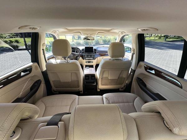Balts Mercedes-Benz GLE 350 2016 Šauļi, ar dzinēja tilpumu 3.50 L un nobraukumu 253 tūkst. km par 18900 €, foto 6 vietnē AUTOMOTO.COM.LV