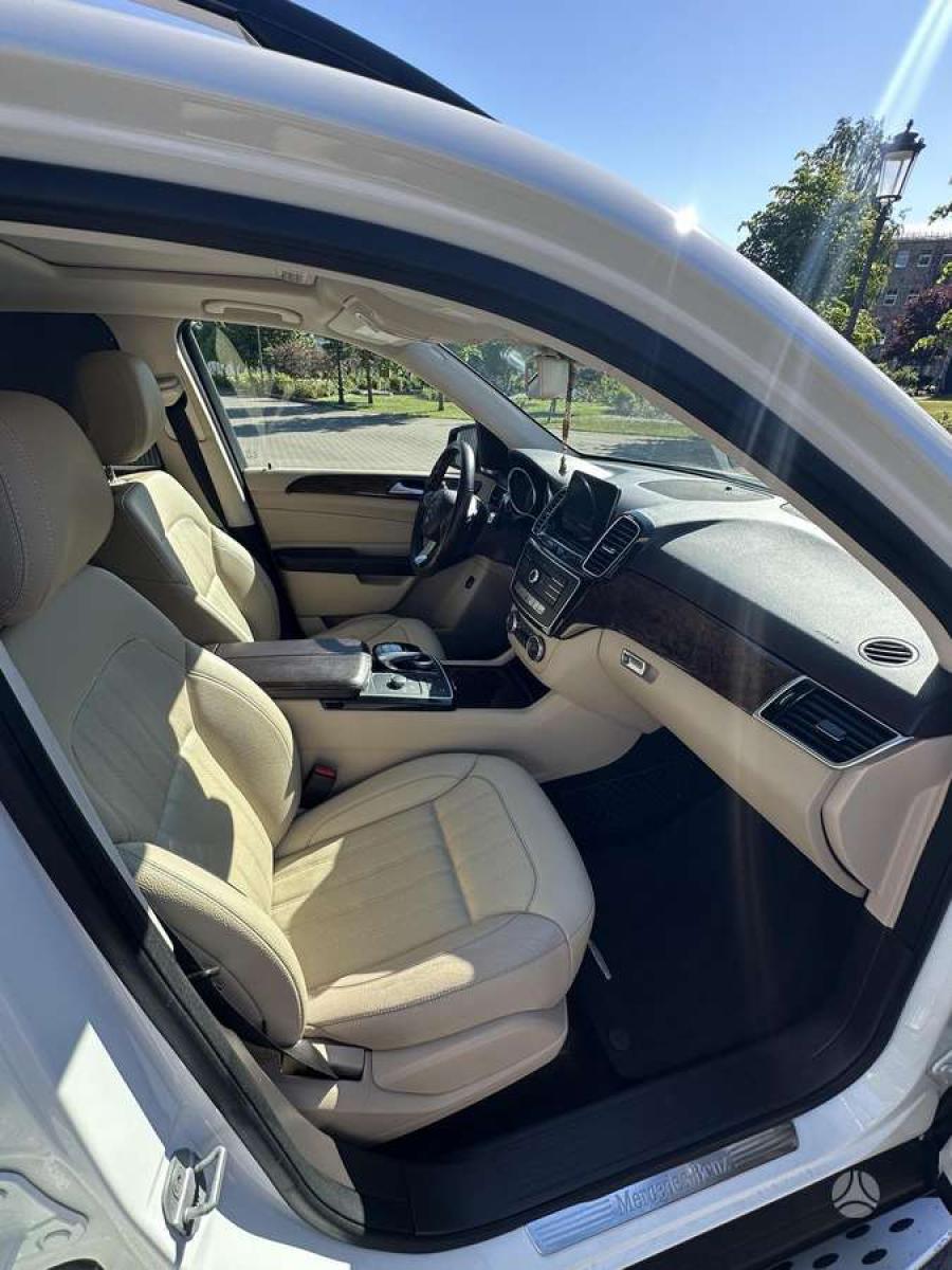 Balts Mercedes-Benz GLE 350 2016 Šauļi, ar dzinēja tilpumu 3.50 L un nobraukumu 253 tūkst. km par 18900 €, foto 8 vietnē AUTOMOTO.COM.LV