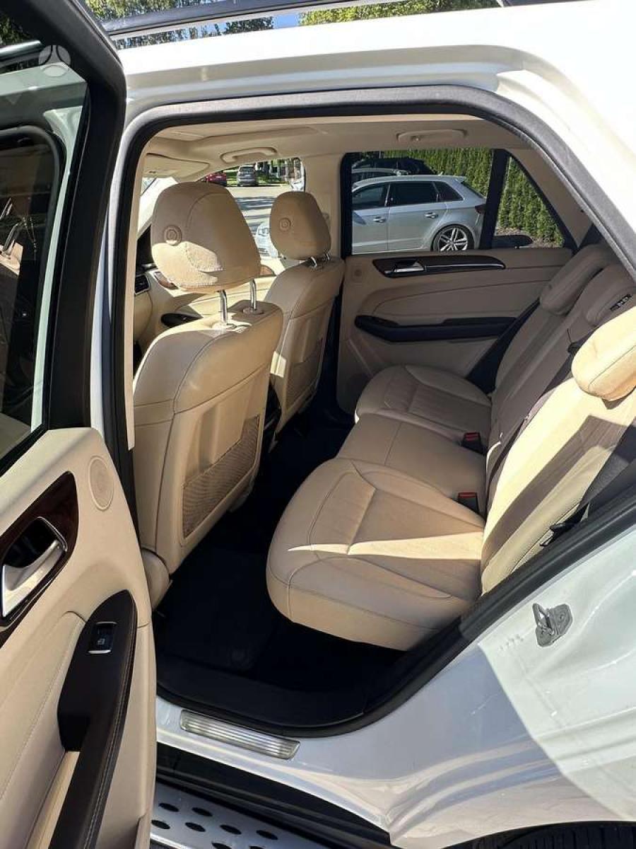 Balts Mercedes-Benz GLE 350 2016 Šauļi, ar dzinēja tilpumu 3.50 L un nobraukumu 253 tūkst. km par 18900 €, foto 9 vietnē AUTOMOTO.COM.LV
