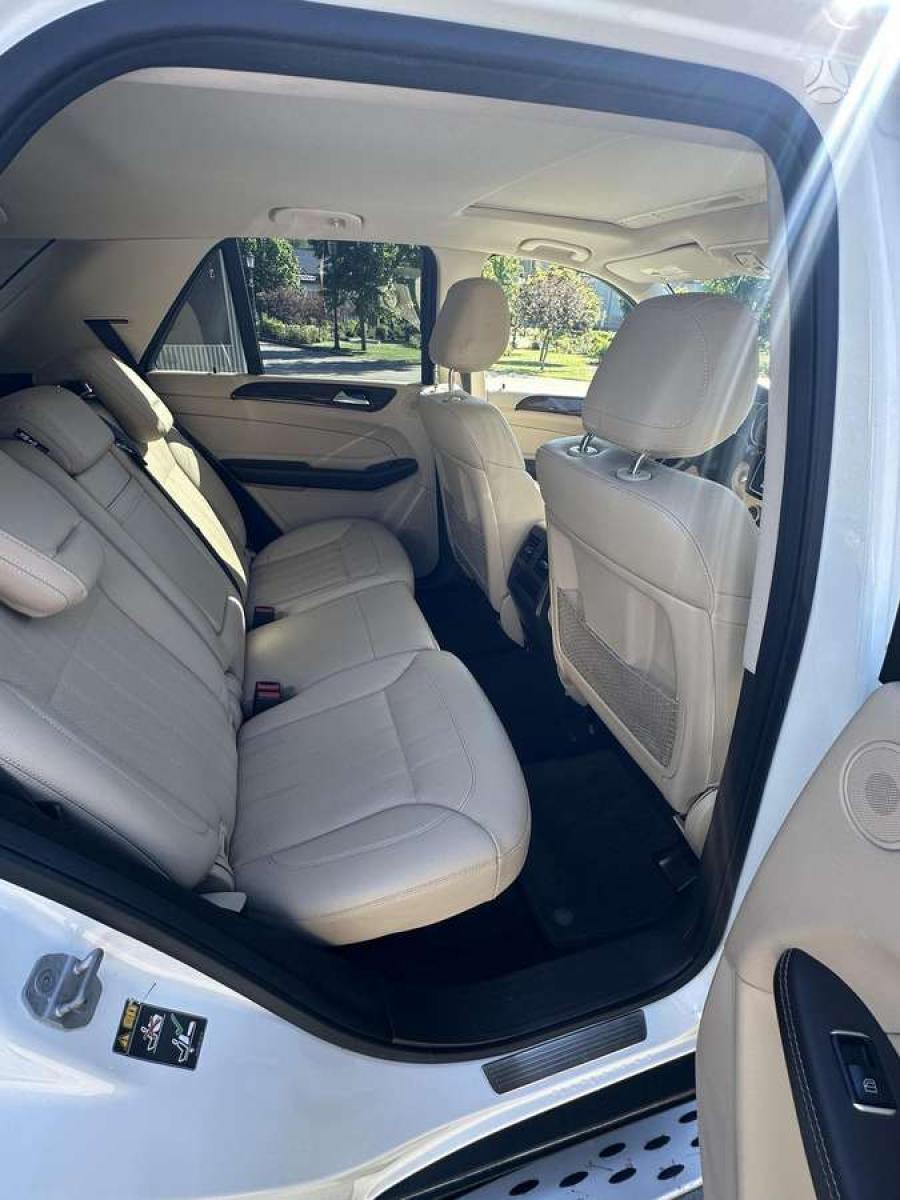 Balts Mercedes-Benz GLE 350 2016 Šauļi, ar dzinēja tilpumu 3.50 L un nobraukumu 253 tūkst. km par 18900 €, foto 10 vietnē AUTOMOTO.COM.LV