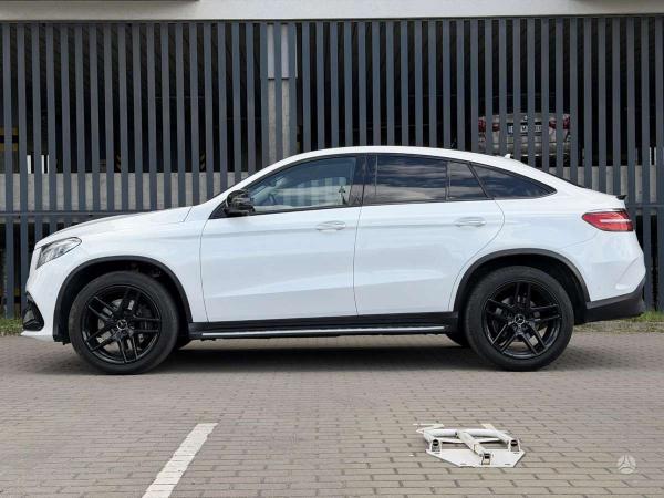 Balts Mercedes-Benz GLE 350 2016 Viļņa, ar dzinēja tilpumu 2.99 L un nobraukumu 92 tūkst. km par 34990 €, foto 1 vietnē AUTOMOTO.COM.LV