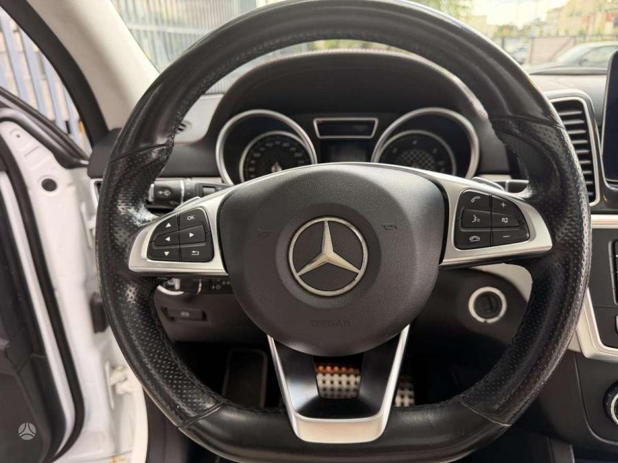 Белый Мерседес ГЛE 350 2016 в Вильнюс, объемом двигателя 2.99 л и пробегом 92 тыс. км за 34990 €, фото 25 на AUTOMOTO.COM.LV