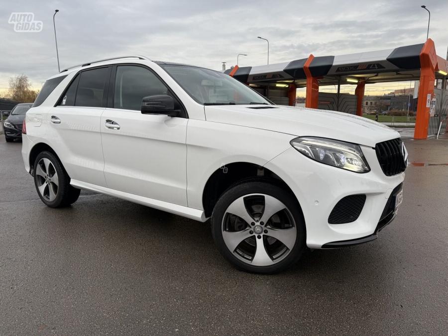 Balts Mercedes-Benz GLE 350 2016 Šauļi, ar dzinēja tilpumu 3.00 L un nobraukumu 249 tūkst. km par 17500 €, foto 14 vietnē AUTOMOTO.COM.LV