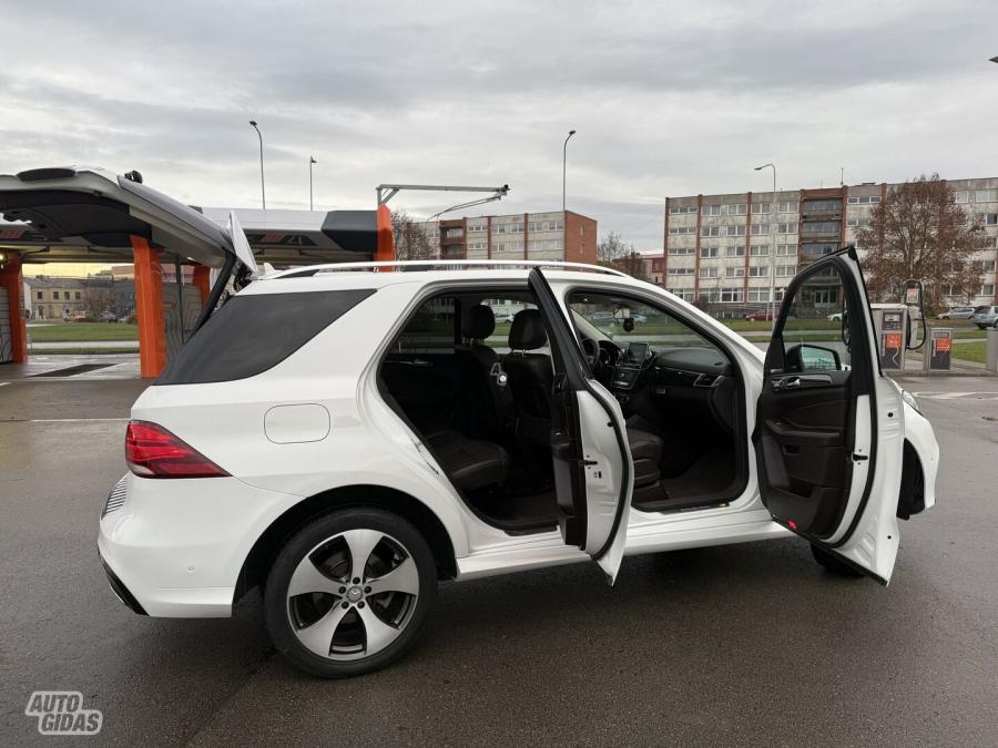 Balts Mercedes-Benz GLE 350 2016 Šauļi, ar dzinēja tilpumu 3.00 L un nobraukumu 249 tūkst. km par 17500 €, foto 35 vietnē AUTOMOTO.COM.LV