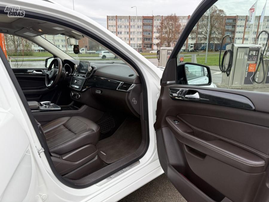 Balts Mercedes-Benz GLE 350 2016 Šauļi, ar dzinēja tilpumu 3.00 L un nobraukumu 249 tūkst. km par 17500 €, foto 36 vietnē AUTOMOTO.COM.LV