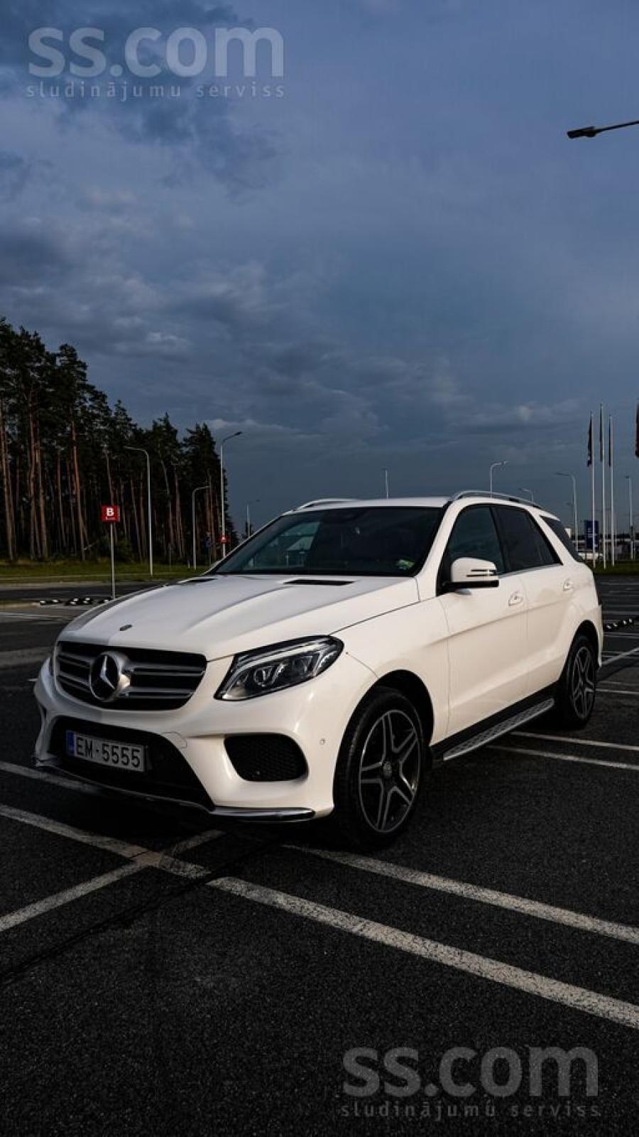 Balts Mercedes-Benz GLE 350 2017 Rīga, ar dzinēja tilpumu 3.00 L un nobraukumu 214 tūkst. km par 25300 €, foto 1 vietnē AUTOMOTO.COM.LV