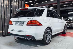 Balts Mercedes-Benz GLE 350 2017 Rīga, ar dzinēja tilpumu 3.00 L un nobraukumu 198 tūkst. km par 25500 €, foto 7 vietnē AUTOMOTO.COM.LV