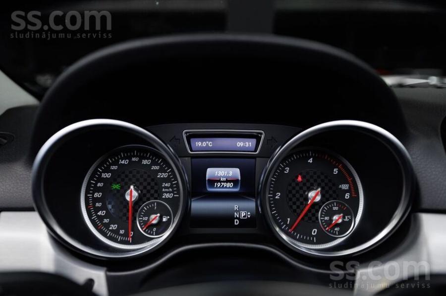 Balts Mercedes-Benz GLE 350 2017 Rīga, ar dzinēja tilpumu 3.00 L un nobraukumu 198 tūkst. km par 25500 €, foto 13 vietnē AUTOMOTO.COM.LV