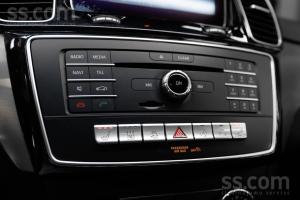 Balts Mercedes-Benz GLE 350 2017 Rīga, ar dzinēja tilpumu 3.00 L un nobraukumu 198 tūkst. km par 25500 €, foto 16 vietnē AUTOMOTO.COM.LV