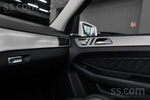 Balts Mercedes-Benz GLE 350 2017 Rīga, ar dzinēja tilpumu 3.00 L un nobraukumu 198 tūkst. km par 25500 €, foto 20 vietnē AUTOMOTO.COM.LV