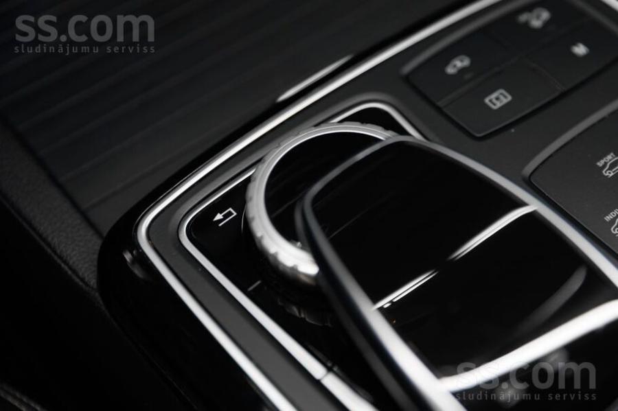 Balts Mercedes-Benz GLE 350 2017 Rīga, ar dzinēja tilpumu 3.00 L un nobraukumu 198 tūkst. km par 25500 €, foto 21 vietnē AUTOMOTO.COM.LV
