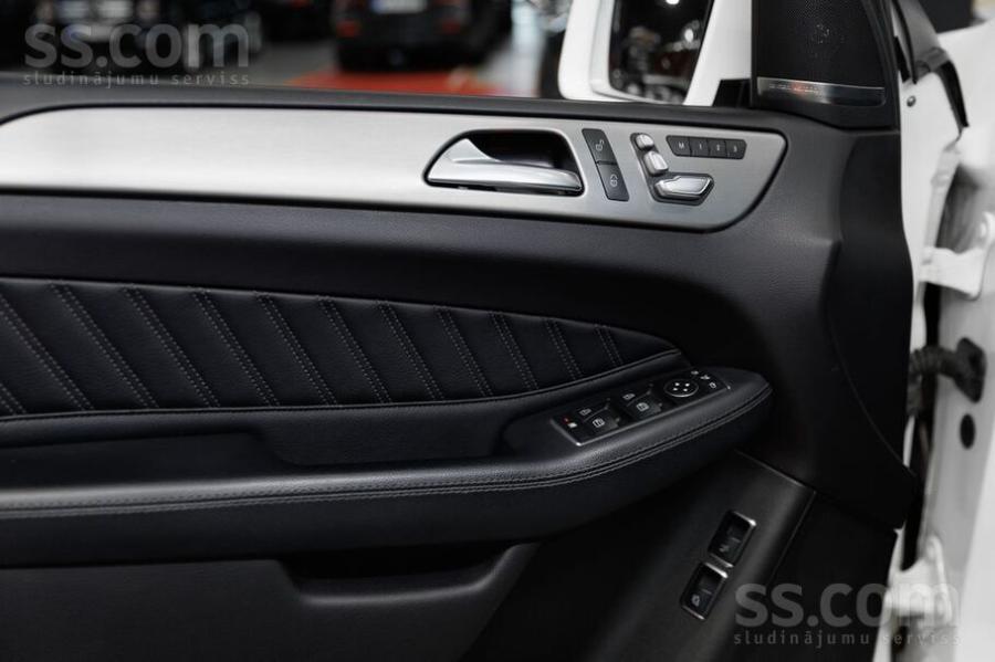 Balts Mercedes-Benz GLE 350 2017 Rīga, ar dzinēja tilpumu 3.00 L un nobraukumu 198 tūkst. km par 25500 €, foto 23 vietnē AUTOMOTO.COM.LV