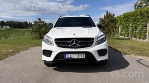 Balts Mercedes-Benz GLE 350 2017 Rīga, ar dzinēja tilpumu 3.50 L un nobraukumu 242 tūkst. km par 25000 €, foto 3 vietnē AUTOMOTO.COM.LV