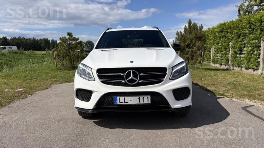 Balts Mercedes-Benz GLE 350 2017 Rīga, ar dzinēja tilpumu 3.50 L un nobraukumu 242 tūkst. km par 25000 €, foto 3 vietnē AUTOMOTO.COM.LV