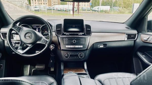 Balts Mercedes-Benz GLE 350 2017 Rīga, ar dzinēja tilpumu 3.00 L un nobraukumu 188 tūkst. km par 26900 €, foto 10 vietnē AUTOMOTO.COM.LV