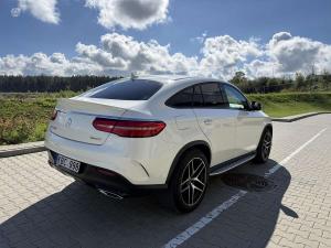 Balts Mercedes-Benz GLE 350 2017 Viļņa, ar dzinēja tilpumu 2.99 L un nobraukumu 180 tūkst. km par 30850 €, foto 3 vietnē AUTOMOTO.COM.LV