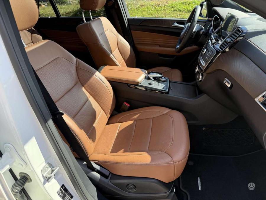 Balts Mercedes-Benz GLE 350 2017 Viļņa, ar dzinēja tilpumu 2.99 L un nobraukumu 180 tūkst. km par 30850 €, foto 14 vietnē AUTOMOTO.COM.LV