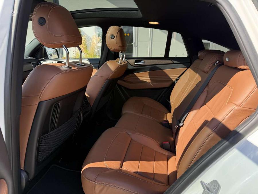 Balts Mercedes-Benz GLE 350 2017 Viļņa, ar dzinēja tilpumu 2.99 L un nobraukumu 180 tūkst. km par 30850 €, foto 15 vietnē AUTOMOTO.COM.LV