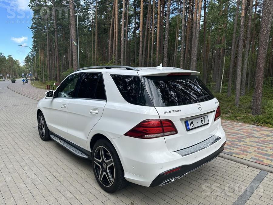 Белый Мерседес ГЛE 350 2017 в Рига, объемом двигателя 3.00 л и пробегом 113 тыс. км за 24900 €, фото 5 на AUTOMOTO.COM.LV