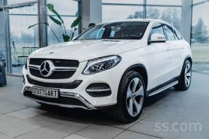 Белый Мерседес ГЛE 350 2018 в Рига, объемом двигателя 3.00 л и пробегом 140 тыс. км за 28000 €, фото 4 на AUTOMOTO.COM.LV