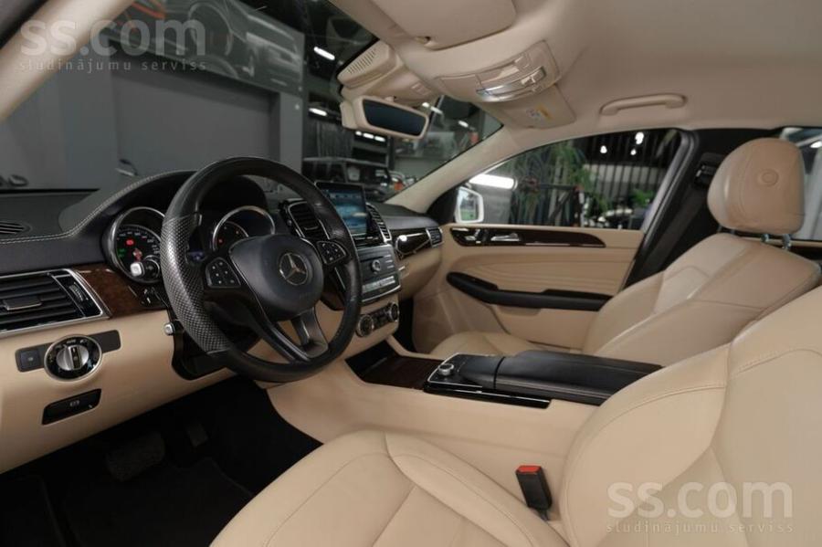 Белый Мерседес ГЛE 350 2018 в Рига, объемом двигателя 3.00 л и пробегом 140 тыс. км за 28000 €, фото 11 на AUTOMOTO.COM.LV