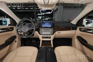 Белый Мерседес ГЛE 350 2018 в Рига, объемом двигателя 3.00 л и пробегом 140 тыс. км за 28000 €, фото 12 на AUTOMOTO.COM.LV