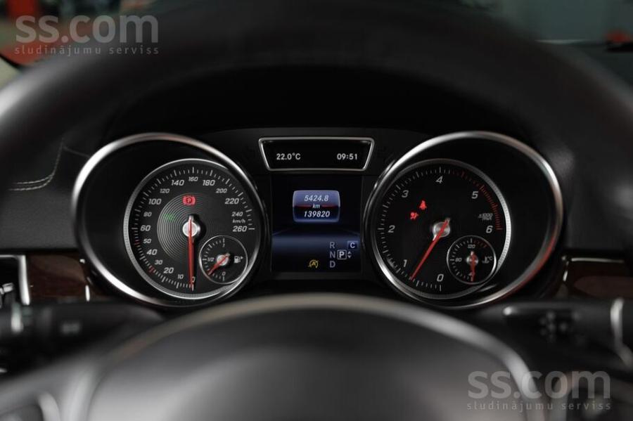 Белый Мерседес ГЛE 350 2018 в Рига, объемом двигателя 3.00 л и пробегом 140 тыс. км за 28000 €, фото 13 на AUTOMOTO.COM.LV