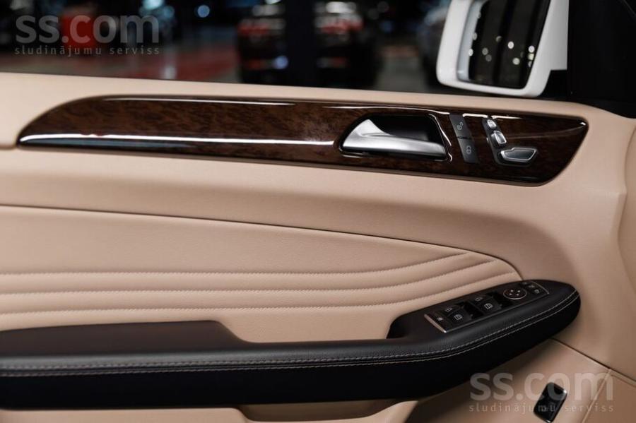Белый Мерседес ГЛE 350 2018 в Рига, объемом двигателя 3.00 л и пробегом 140 тыс. км за 28000 €, фото 20 на AUTOMOTO.COM.LV
