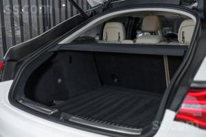 Белый Мерседес ГЛE 350 2018 в Рига, объемом двигателя 3.00 л и пробегом 140 тыс. км за 28000 €, фото 26 на AUTOMOTO.COM.LV