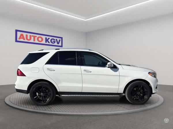 Белый Мерседес ГЛE 350 2018 в Клайпеда, объемом двигателя 3.50 л и пробегом 99 тыс. км за 24499 €, фото 7 на AUTOMOTO.COM.LV
