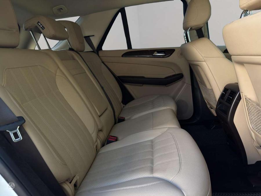 Белый Мерседес ГЛE 350 2018 в Клайпеда, объемом двигателя 3.50 л и пробегом 99 тыс. км за 24499 €, фото 10 на AUTOMOTO.COM.LV