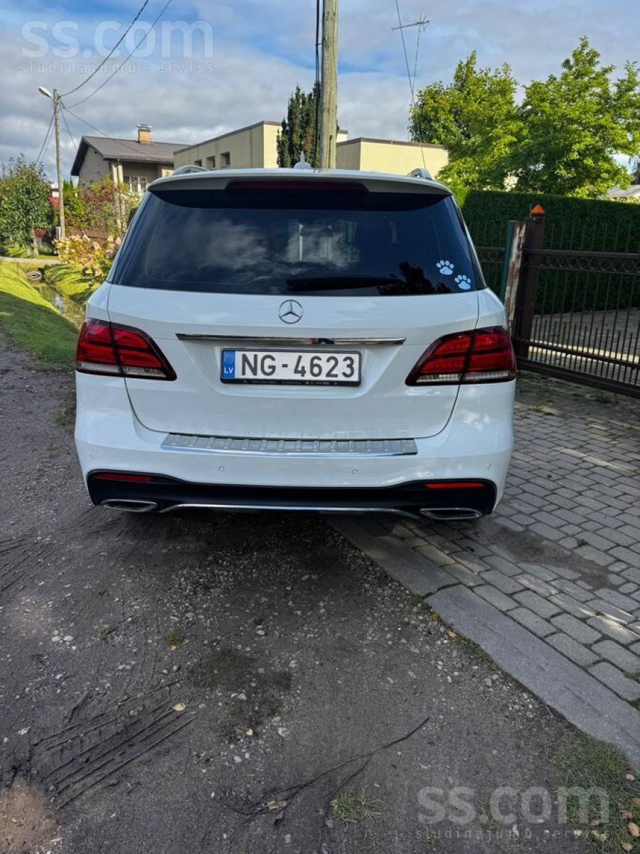 Белый Мерседес ГЛE 350 2018 в Елгава, объемом двигателя 3.00 л и пробегом 257 тыс. км за 15499 €, фото 5 на AUTOMOTO.COM.LV
