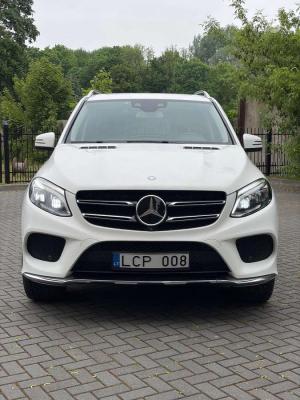 Balts Mercedes-Benz GLE 350 2019 Klaipėda, ar dzinēja tilpumu 3.50 L un nobraukumu 158 tūkst. km par 21000 €, foto 3 vietnē AUTOMOTO.COM.LV