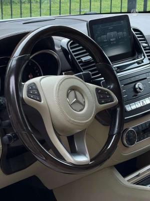 Balts Mercedes-Benz GLE 350 2019 Klaipėda, ar dzinēja tilpumu 3.50 L un nobraukumu 158 tūkst. km par 21000 €, foto 12 vietnē AUTOMOTO.COM.LV