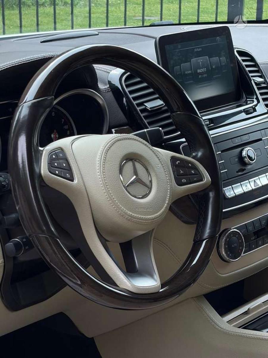 Balts Mercedes-Benz GLE 350 2019 Klaipėda, ar dzinēja tilpumu 3.50 L un nobraukumu 158 tūkst. km par 21000 €, foto 12 vietnē AUTOMOTO.COM.LV