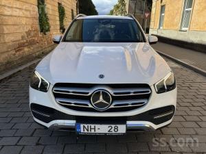 Белый Мерседес ГЛE 350 2019 в Даугавпилс, объемом двигателя 3.00 л и пробегом 145 тыс. км за 46550 €, фото 7 на AUTOMOTO.COM.LV