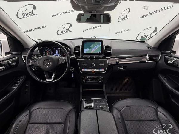 White Mercedes-Benz GLE 350 2019 in Vilnius, with an engine capacity of 2.99 L and mileage of 137 thousand km for 25900 €, photo 4 on AUTOMOTO.COM.LV