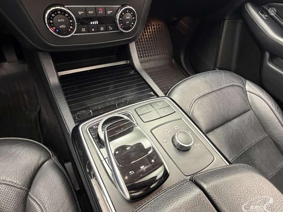 Белый Мерседес ГЛE 350 2019 в Вильнюс, объемом двигателя 2.99 л и пробегом 137 тыс. км за 25900 €, фото 31 на AUTOMOTO.COM.LV