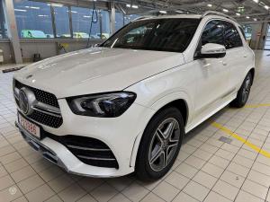 White Mercedes-Benz GLE 350 2020 in Vilnius, with an engine capacity of 3.00 L and mileage of 157 thousand km for 43700 €, photo 3 on AUTOMOTO.COM.LV