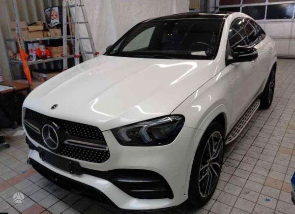 White Mercedes-Benz GLE 350 2020 in Vilnius, with an engine capacity of 2.93 L and mileage of 153 thousand km for 51900 €, photo 1 on AUTOMOTO.COM.LV