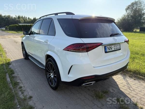 White Mercedes-Benz GLE 350 2020 in Riga, with an engine capacity of 3.00 L and mileage of 69 thousand km for 51300 €, photo 4 on AUTOMOTO.COM.LV